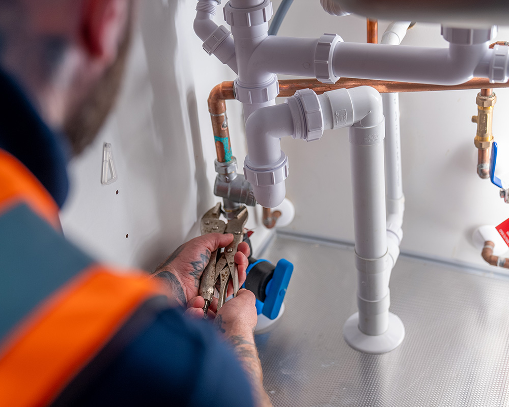 How to Spot the Early Warning Signs of Plumbing Failure | CCR Property ...